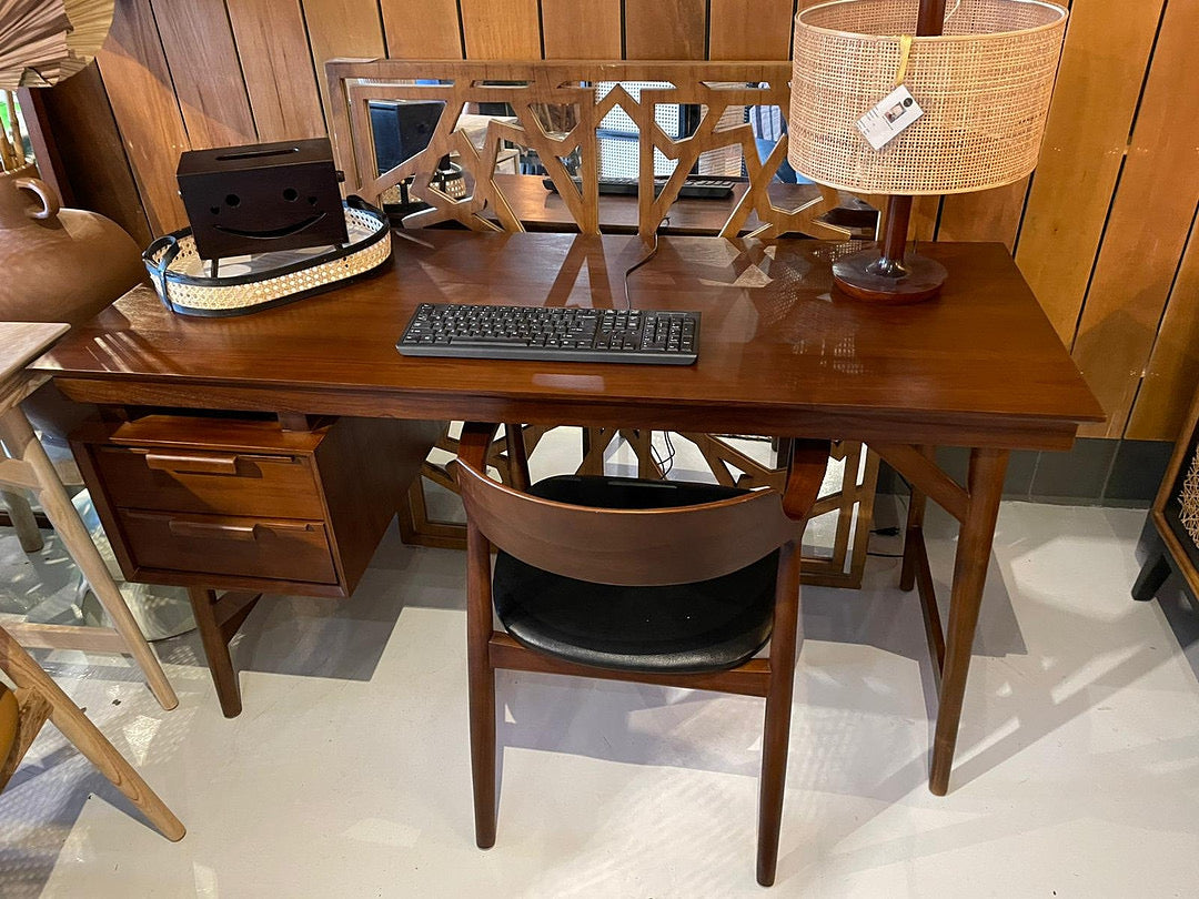 Carolina Study Desk (1.0) – Rooma SG